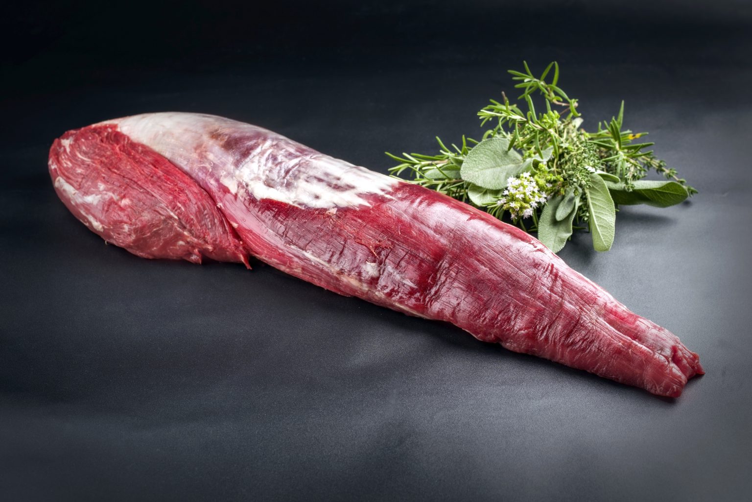 Biftek juneći Simental bez lanca - 1,80 kg - 2,20 kg + - Vivita